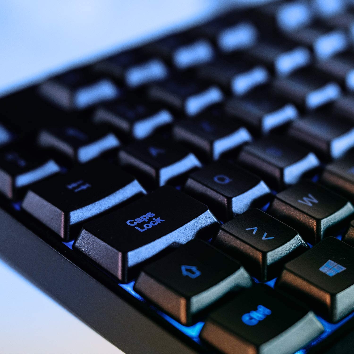 Un clavier de marque KLIM rétroéclairé en test - SOSPC